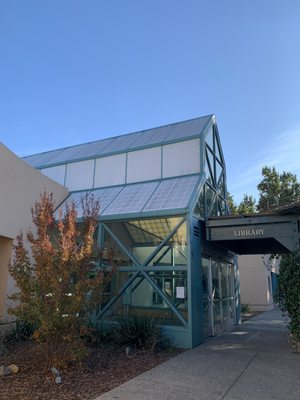 VACAVILLE CULTURAL CENTER LIBRARY - Updated October 2025 - 98 Photos ...