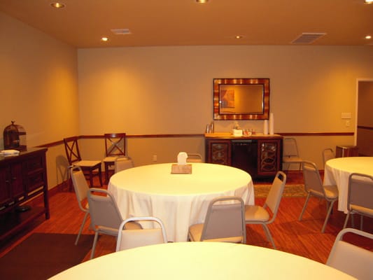 MATTHEWS FUNERAL HOME - Updated August 2025 - 21 Photos - 601 S Kelly ...