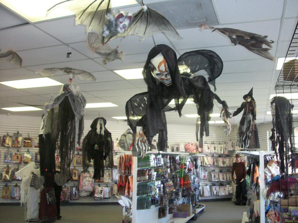 SCREAM HALLOWEEN - Updated October 2024 - 29 Photos - 1101 Westwood ...