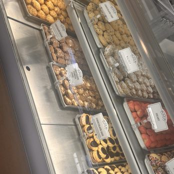 RISPOLI PASTRY SHOP - Updated December 2025 - 113 Photos & 112 Reviews ...