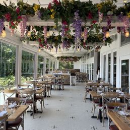 DE NOVO EUROPEAN PUB - Updated October 2025 - 807 Photos & 404 Reviews ...