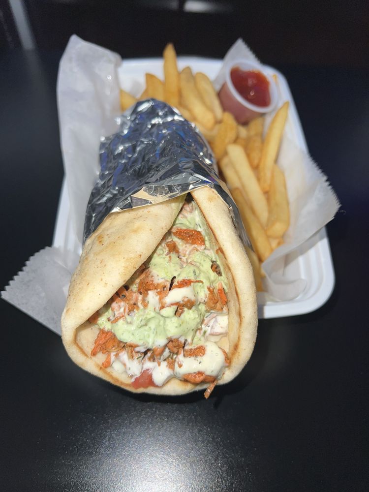 SEVEN GUYS HALAL FOOD TRUCK - Updated October 2025 - 42 Photos - 1806 King St, Alexandria ...