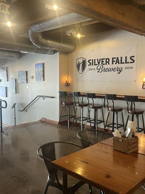 SILVER FALLS BREWERY BARREL HOUSE - Updated March 2025 - 18 Photos & 17 ...