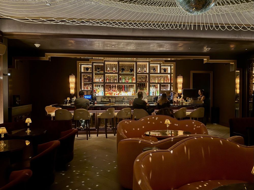 BEAUTY & ESSEX - Updated December 2025 - 260 Photos & 44 Reviews - 1 ...