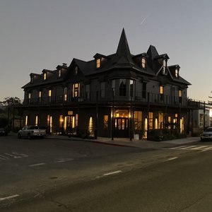 THATCHER HOTEL - 22 Photos - 13401 US-101, Hopland, California - Yelp