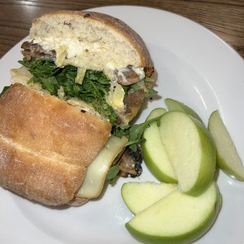 THE DAILY PRESSED - Updated October 2025 - 14 Photos & 13 Reviews - 323 ...