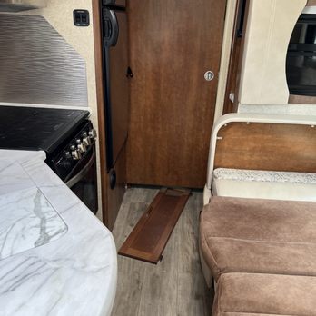 HI-WAY CAMPERS - Updated October 2025 - 11 Photos & 19 Reviews - 992 ...