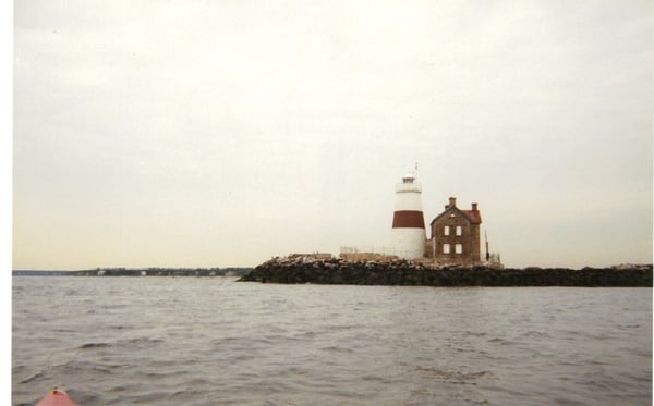 EXECUTION ROCKS LIGHTHOUSE - Updated December 2024 - Long Island Sound ...
