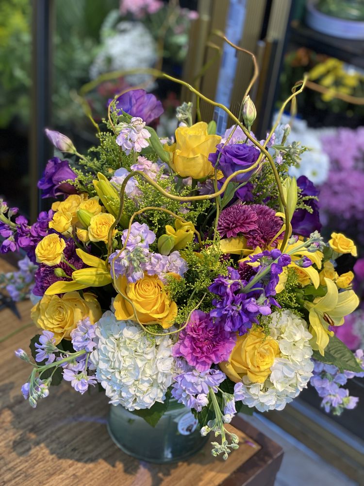 MARIN FLOWERS - 697 Photos & 96 Reviews - 1203 4th St, San Rafael ...