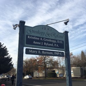 SOUTHERN OREGON EAR NOSE AND THROAT - Updated August 2025 - 14 Reviews ...