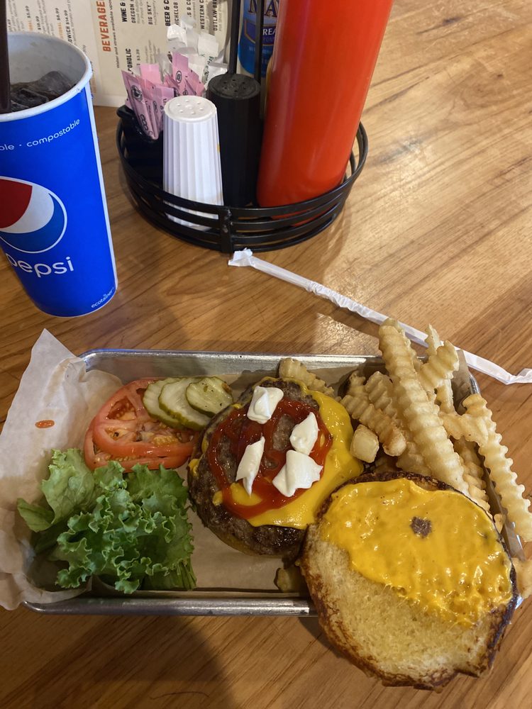 HAMILTON STORES FOUNTAIN - Updated November 2025 - 32 Photos & 18 ...