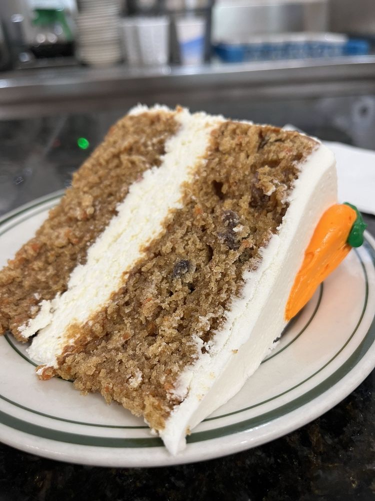 GROTON TOWNHOUSE RESTAURANT - Updated August 2025 - 125 Photos & 215 ...