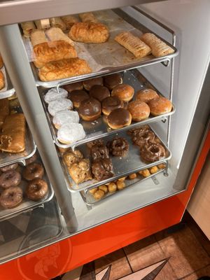MIKEY’S DONUTS - Updated December 2025 - 43 Photos & 32 Reviews - 4000 ...