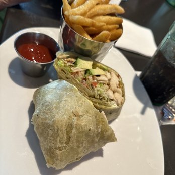 BOMBSHELLS RESTAURANT & BAR - Updated September 2025 - 96 Photos & 210 ...