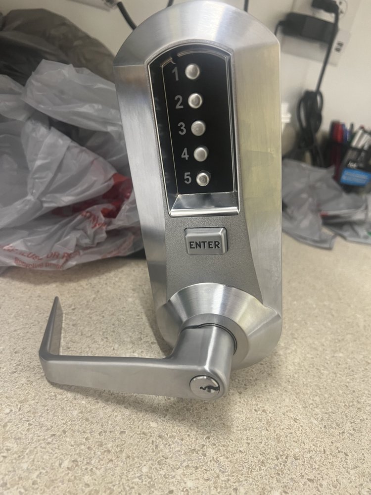 MOSS LOCK AND KEY - Updated May 2024 - 13 Photos - Memphis, Tennessee ...