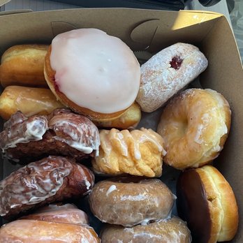 BOSTON DONUTS - Updated January 2025 - 153 Photos & 243 Reviews - 1151 ...
