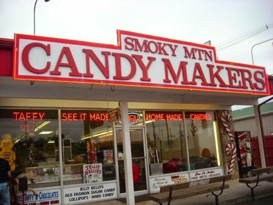 SMOKY MOUNTAIN CANDY MAKERS - Updated October 2025 - 16 Photos & 31 ...