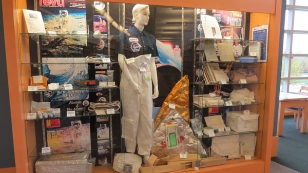 ORLAND PARK PUBLIC LIBRARY - Updated October 2025 - 26 Photos & 26 ...