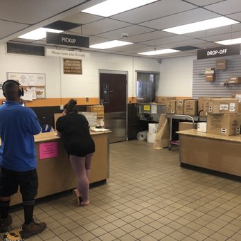 UPS CUSTOMER CENTER - Updated October 2025 - 19 Photos & 37 Reviews ...