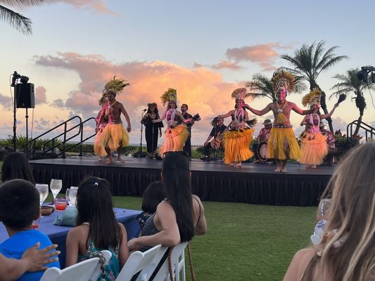 GRAND HYATT KAUAI LUAU - Updated July 2024 - 127 Photos & 115 Reviews ...