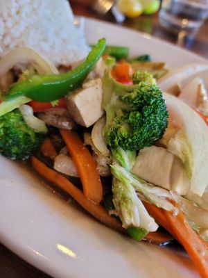 MON THAI BISTRO AND SUSHI BAR - Updated December 2025 - 245 Photos ...