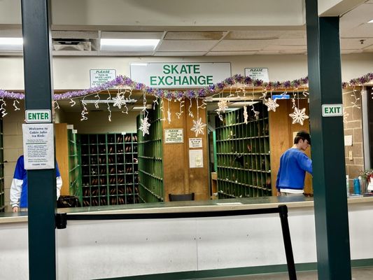 CABIN JOHN ICE RINK - Updated October 2024 - 22 Photos & 41 Reviews ...