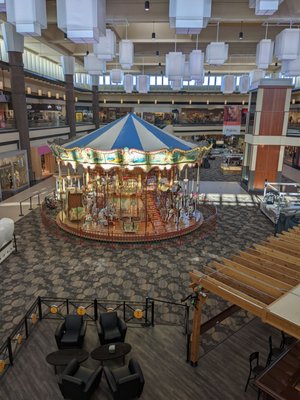 MAPLEWOOD MALL - Updated December 2025 - 124 Photos & 56 Reviews - 3001 ...