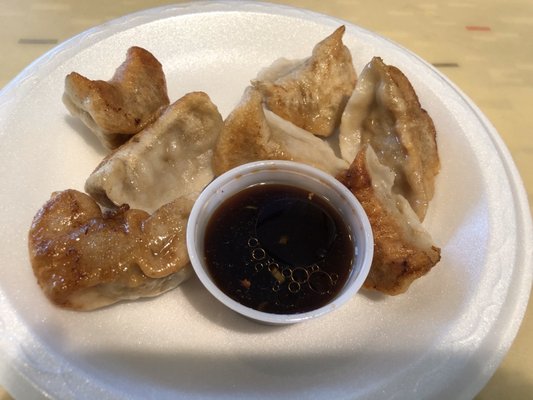 RAINBOW CHINESE RESTAURANT - 16 Photos & 28 Reviews - 415 Wilson St ...