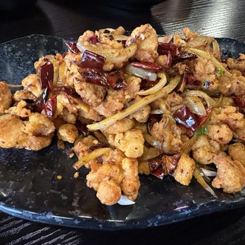 MR NOODLE AND MS DUMPLING - Updated August 2024 - 216 Photos & 98 ...