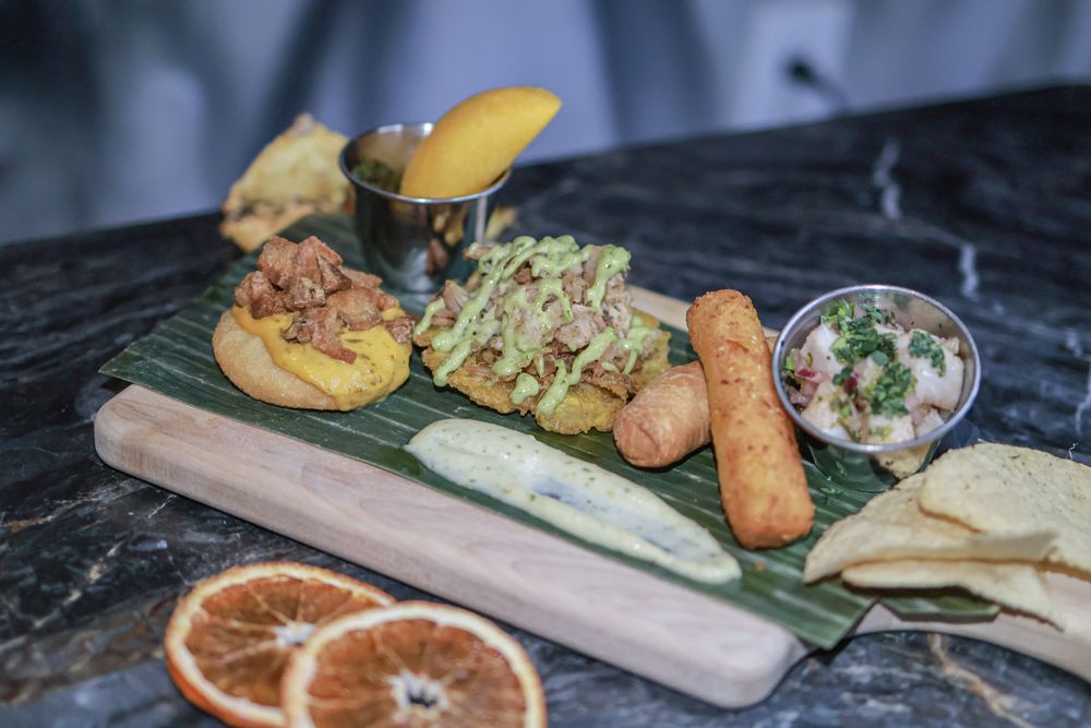 POINT BAR LOUNGE - Updated August 2025 - 30 Photos - 1735 Rue Saint ...