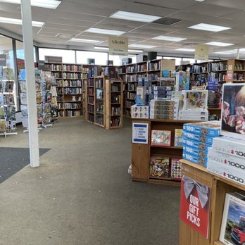 HALF PRICE BOOKS - Updated October 2025 - 37 Photos & 38 Reviews - 2211 ...