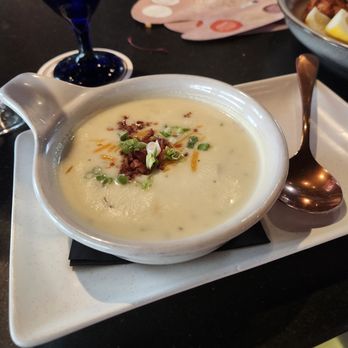 PALETTE BAR & GRILL - Updated December 2025 - 132 Photos & 75 Reviews ...