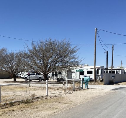 DESERT TRAILS RV PARK & RESORT - Updated November 2024 - 1708 E Wittman ...