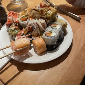 POC AMERICAN FUSION BUFFET & SUSHI - Updated June 2025 - 1026 Photos ...