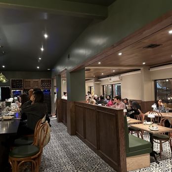 ALORA - Updated April 2025 - 135 Photos & 25 Reviews - 2502 Dunlavy St ...