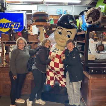 DEJA VU FURNITURE & MORE - Updated December 2025 - 48 Photos & 20 ...