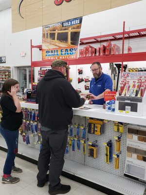 CASCADE HOME CENTER - Updated July 2025 - 711 Chetco Ave, Brookings ...