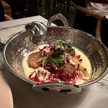 THE CHARLES - Updated September 2024 - 719 Photos & 409 Reviews - 1632 ...