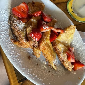 THE WALRUS - Updated July 2024 - 506 Photos & 586 Reviews - 143 E Main ...