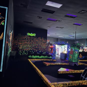 MONSTER MINI GOLF & LASER TAG - Updated October 2025 - 220 Photos & 127 ...