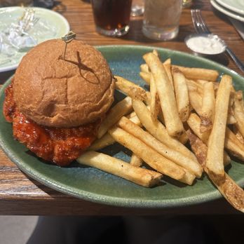 GRACKLE - Updated December 2025 - 205 Photos & 103 Reviews - 11852 Elm ...