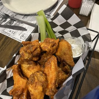 BUFFALO SPORTS GARDEN - Updated November 2024 - 78 Photos & 76 Reviews ...