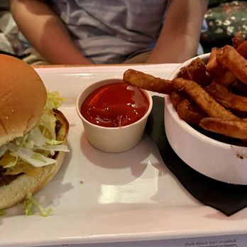 BURGER BAR CRESCENT - Updated September 2025 - 913 Photos & 594 Reviews ...