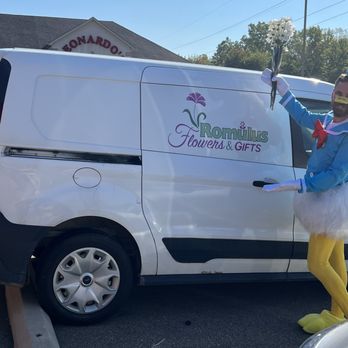 ROMULUS FLOWERS & GIFTS - Updated July 2025 - 39 Photos - 7563 Merriman ...