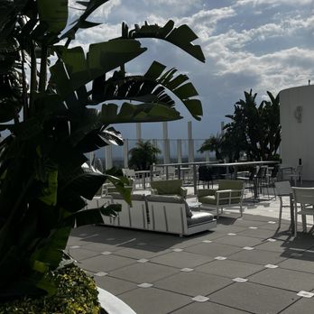 BAR 17 BISTRO - Updated December 2025 - 340 Photos & 128 Reviews - 6725 ...