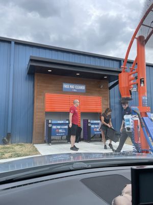 SHINY SHELL CARWASH - MECHANICSBURG - Updated December 2025 - 37 Photos ...