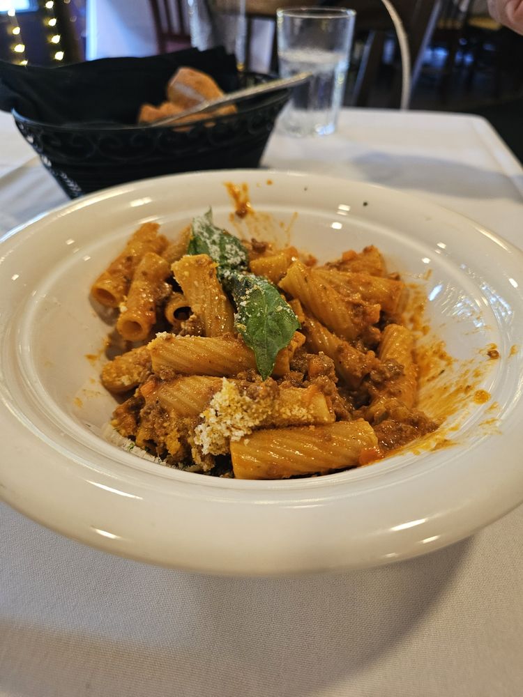 LEO’S ITALIAN RESTAURANT - Updated July 2025 - 13 Photos - 969 Main St ...