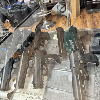 808 GUN CLUB - Updated December 2025 - 73 Photos & 105 Reviews - 940 ...