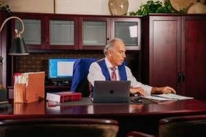 ALLEN LAW GROUP - Updated January 2026 - 17 Photos - 150 N Michigan Ave ...