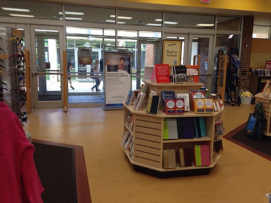 UNIVERSITY OF CENTRAL FLORIDA BOOKSTORE - Updated December 2025 - 4000 ...